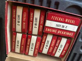 FEDERAL MOGUL 562M Nos Engine Bearings